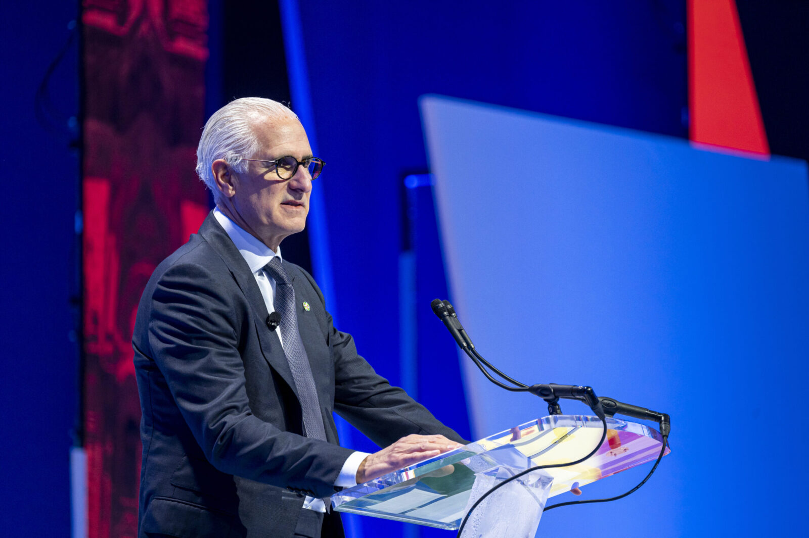 Organon CEO Exits After Internal Probe Over 'Channel Stuffing' to Boost ...